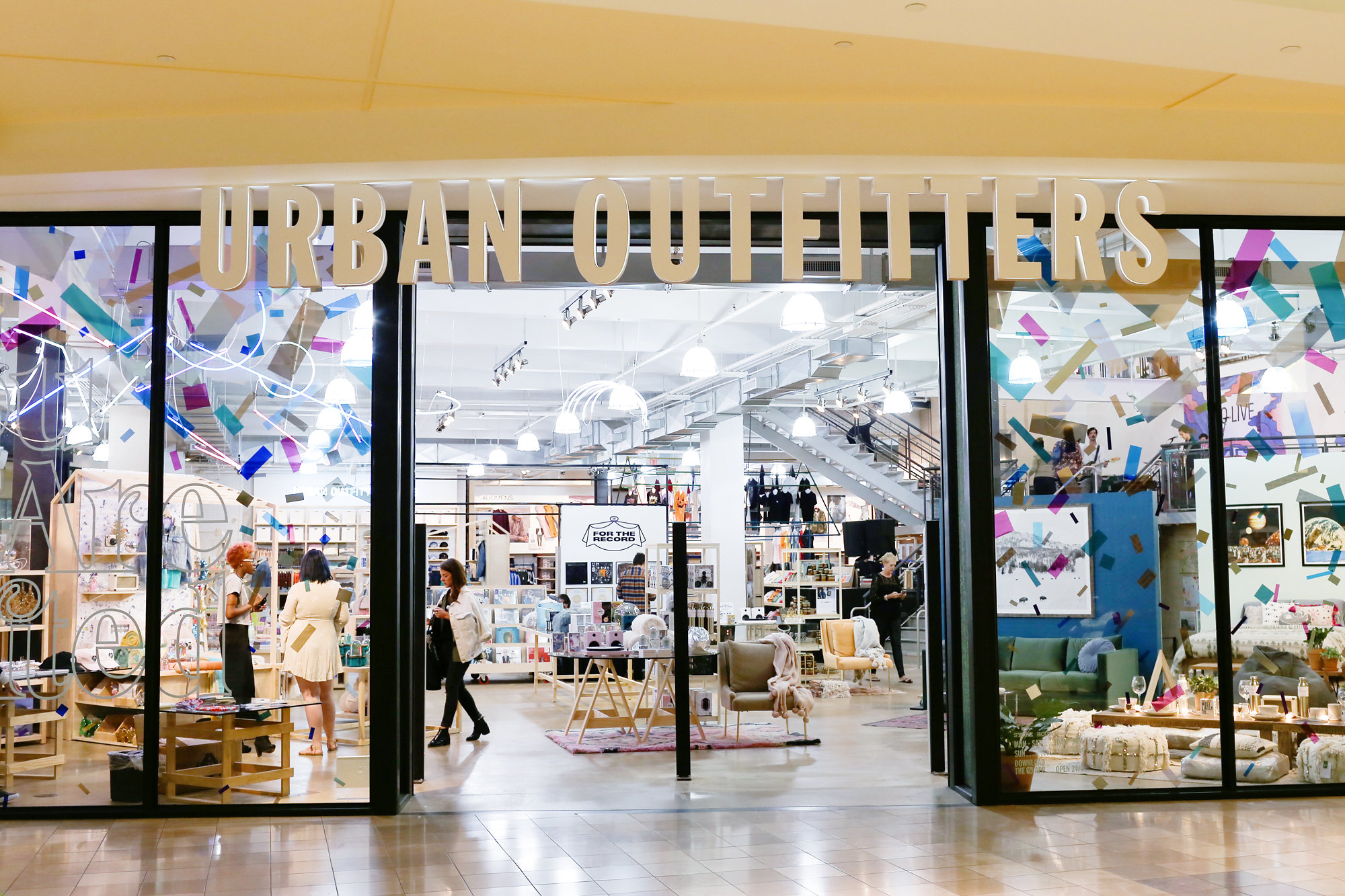 UO_Storefront – Blue Rock Construction, Inc.
